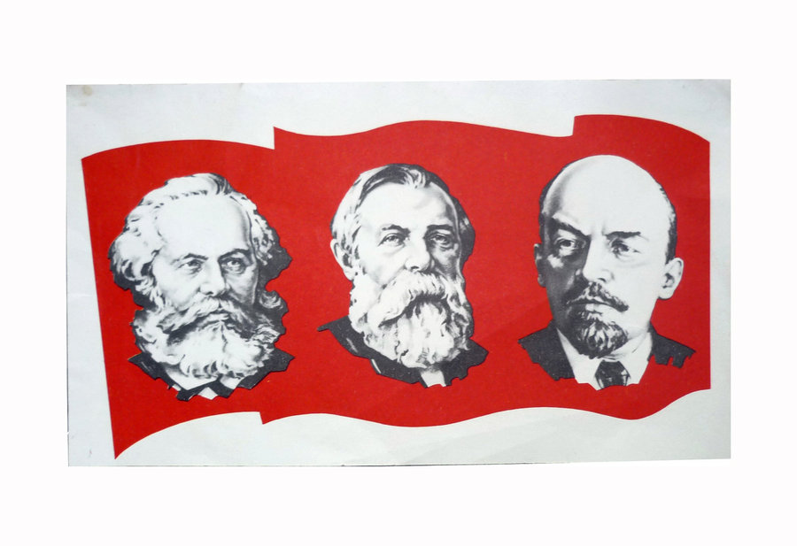 Karl Marx la bicentenar: mausoleul din Piaţa Roşie - LaPunkt